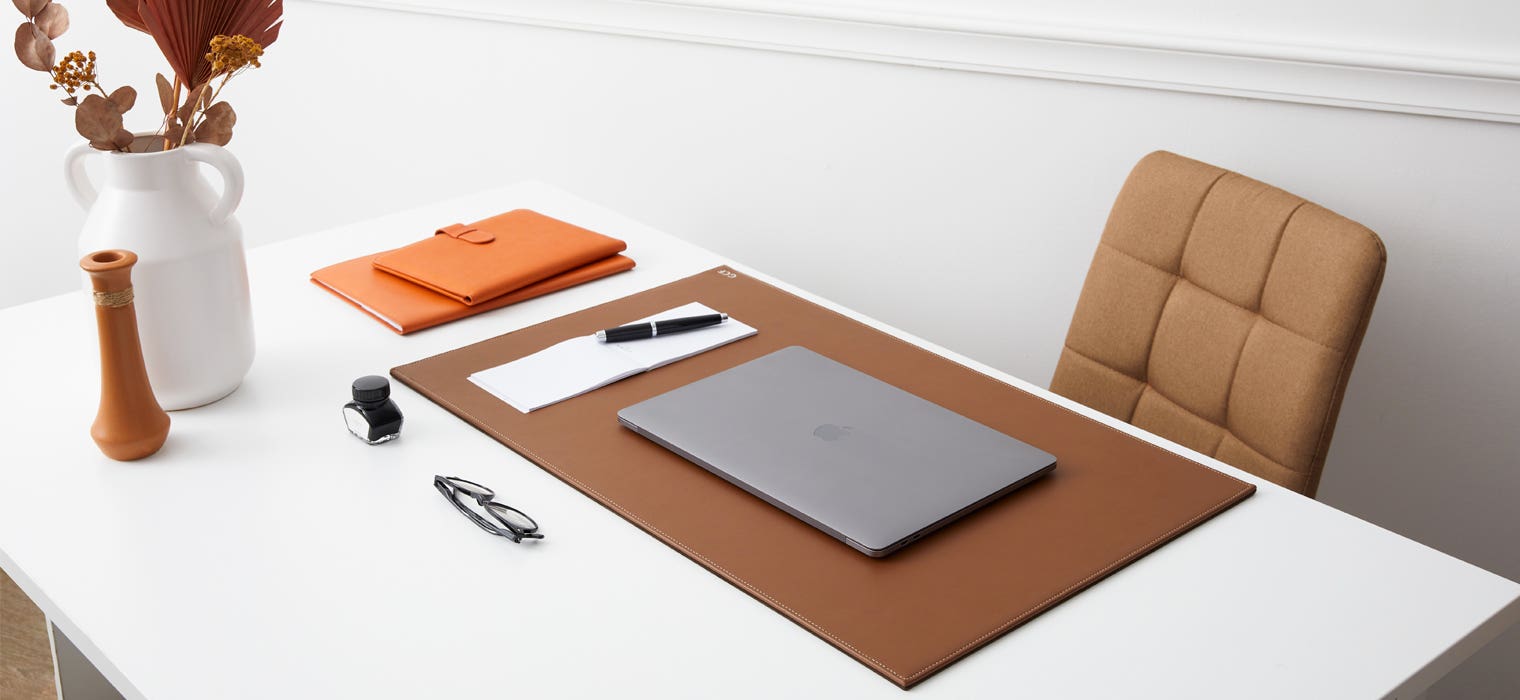 Rigid Conference Pad 28.7 x 17.7 inches