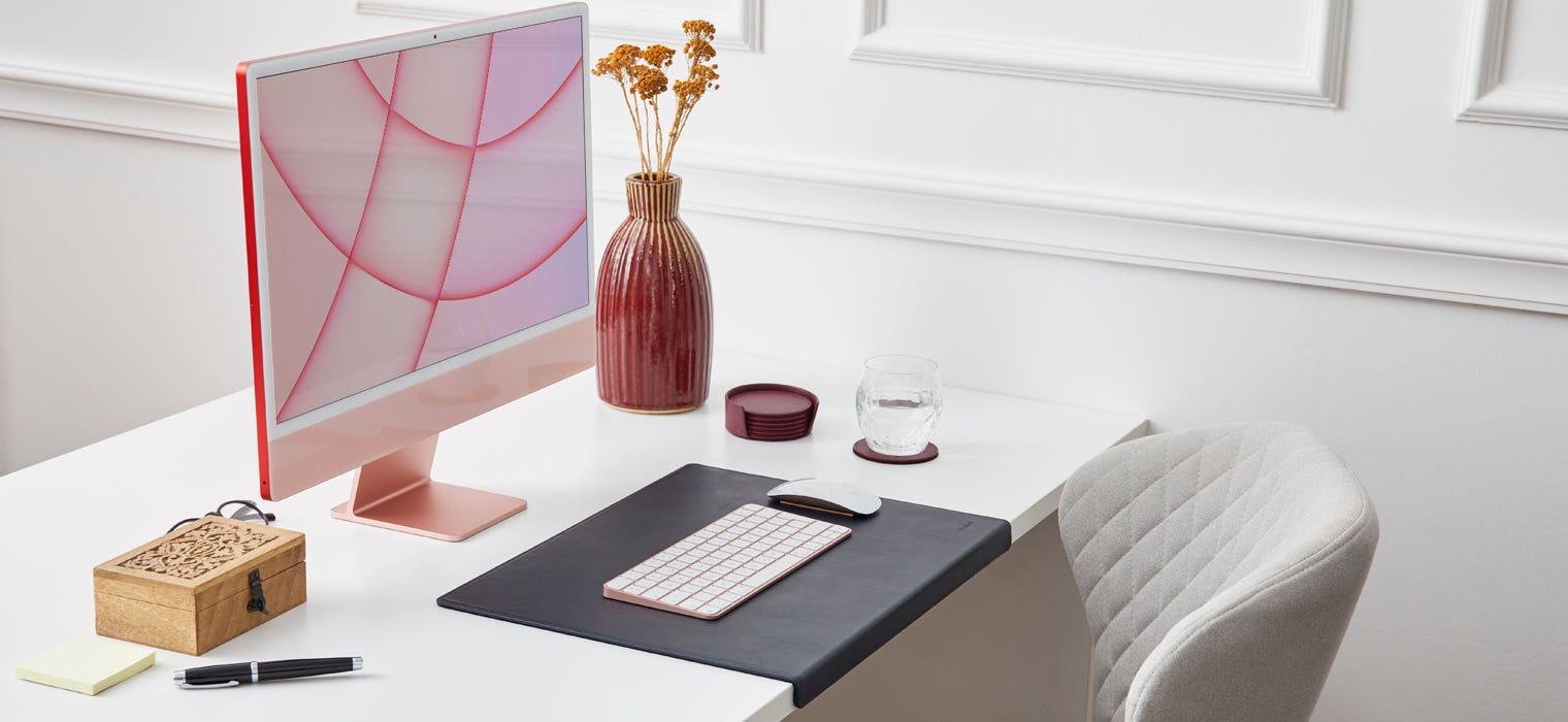 Small desk pad with edge protector